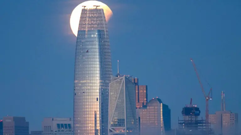 Salesforce Tower, el edificio más alto de San Francisco | Video ...
