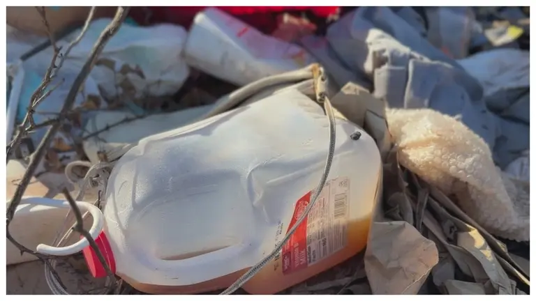 Vertedero ilegal de basura atrae crimen y campamentos de personas en ...