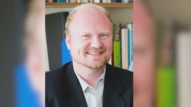 FBI investiga a médico por pornografía infantil: una de sus víctimas se ...