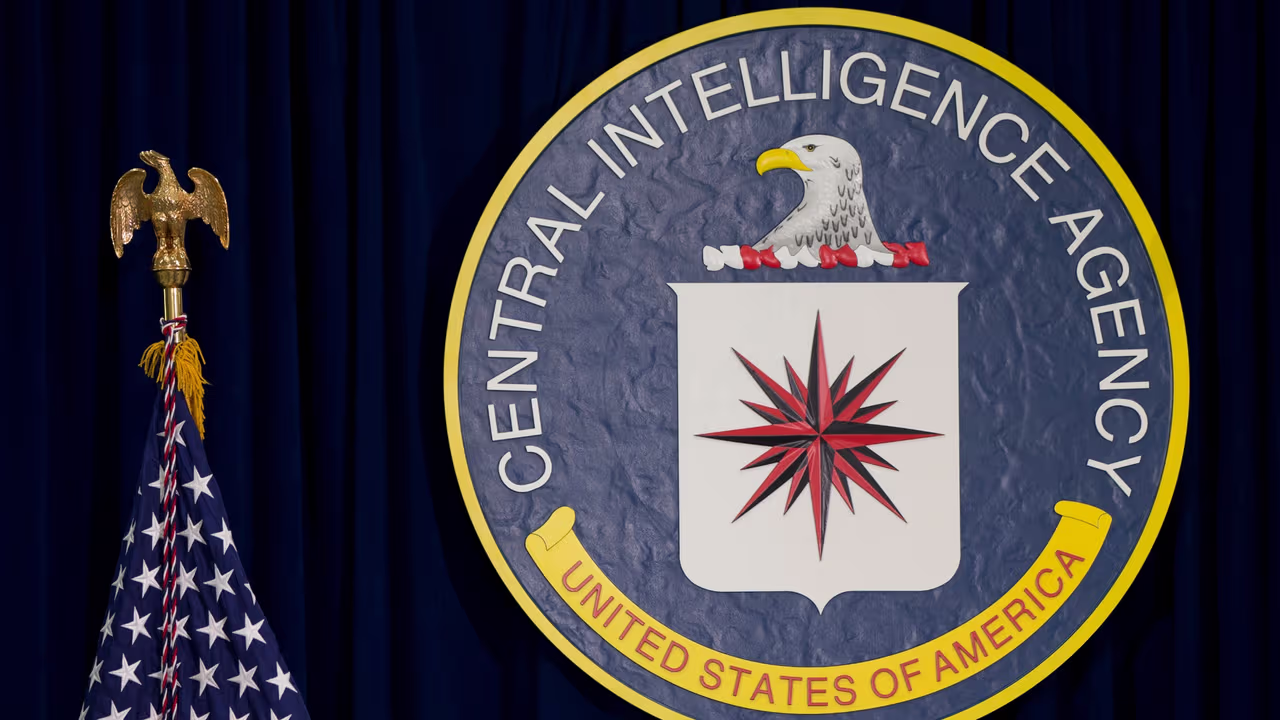 Tiroteo tras choque en sede de la CIA en Virginia deja una mujer herida ...