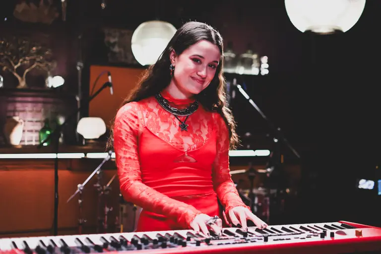 Joaquina inaugura una nueva era de talento emergente con Honda Stage y Uforia Music | Estaciones ...