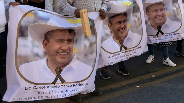 Juez ordena procesar a presunto autor intelectual y escoltas de Carlos ...