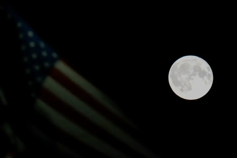 EEUU quiere ser el primer país en poner un reactor nuclear en la Luna | Noticias Univision ...
