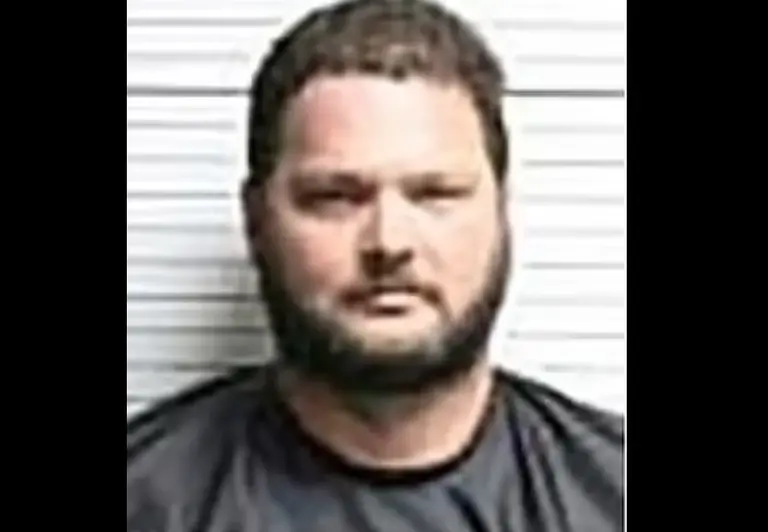 Arrestan a hombre que fingió su muerte para evadir un cargo de ...