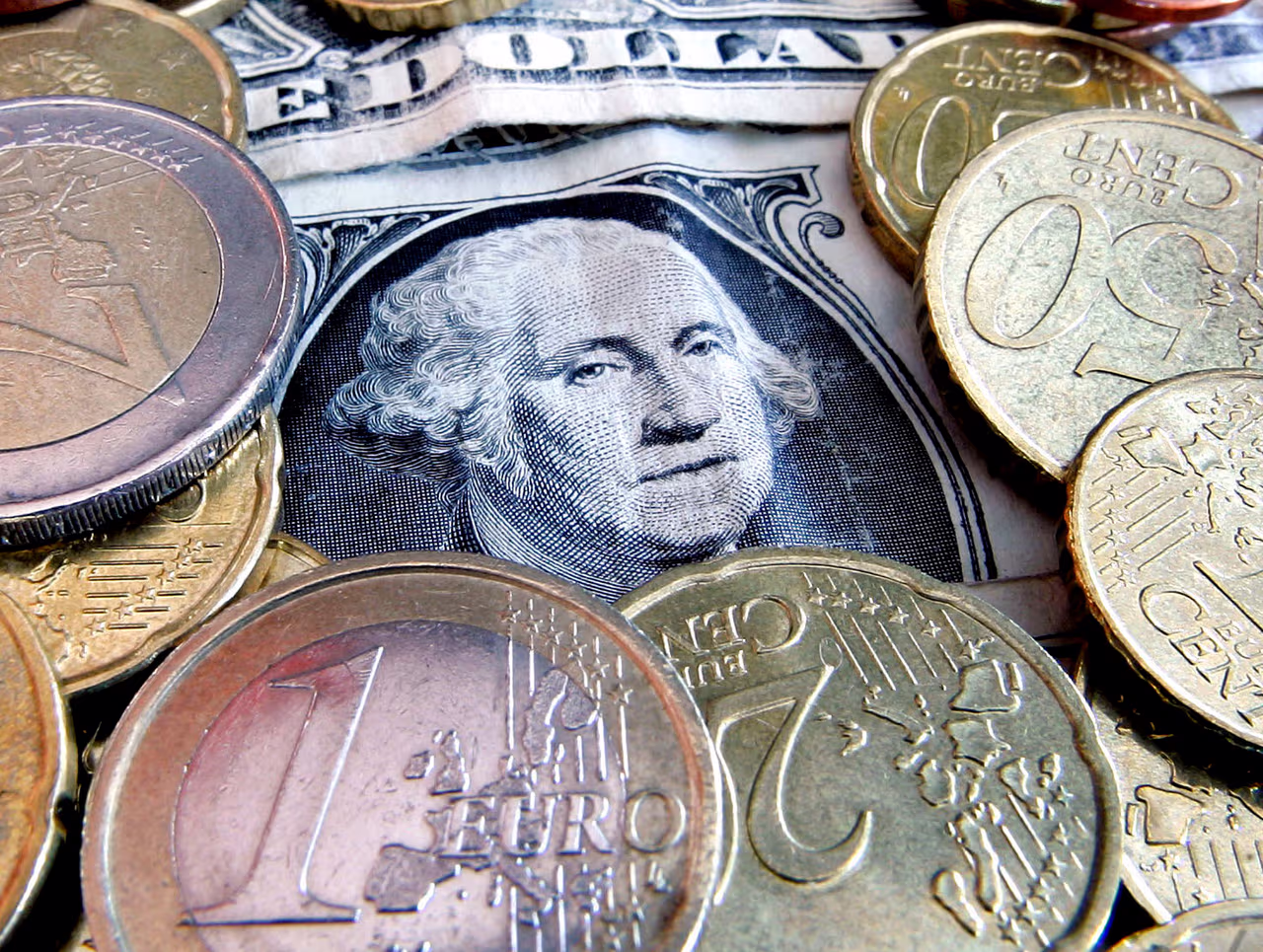 Dólar en máximos históricos: Quién gana y quién pierde con la fortaleza ...