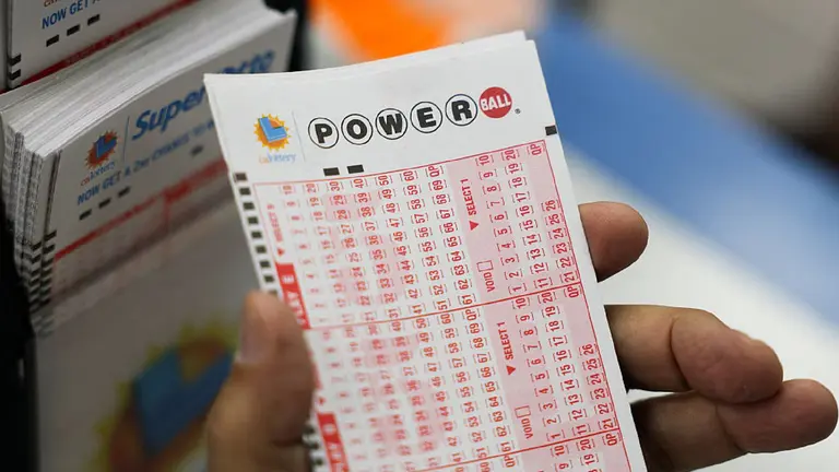 Qué hacer para no perder tu dinero si te ganas el Powerball: recomendaciones de expertos ...
