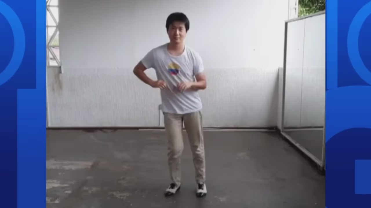 Un surcoreano se convierte en una sensación en redes con sus clases ...