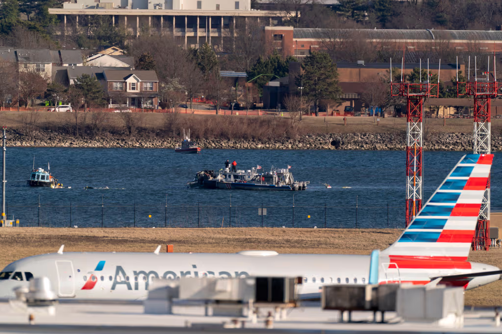 Accidente aéreo en Washington DC: hubo lecturas de altitud ...