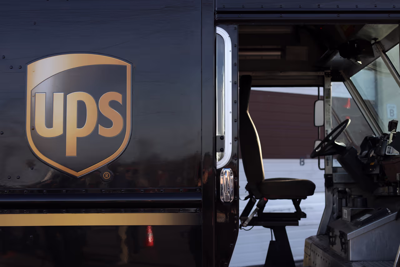 Ante baja en envíos de paquetes UPS anuncia eliminación de 12,000 ...