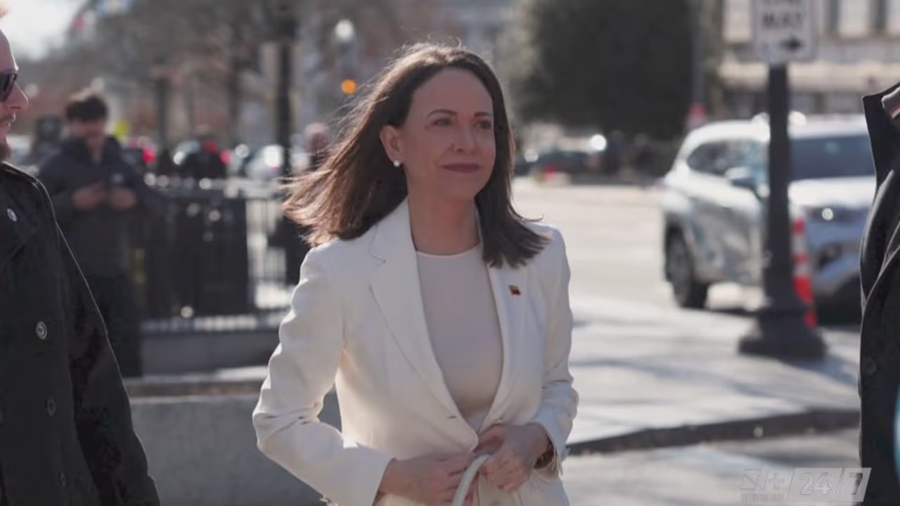 María Corina Machado: ¿Qué proyectó su vestimenta y lenguaje corporal ...