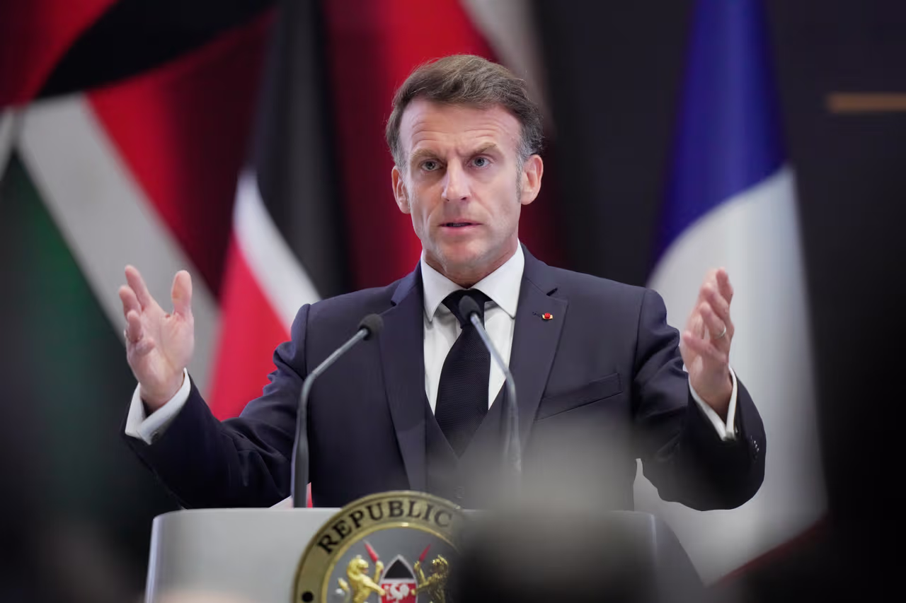 Macron frena conferencia en cumbre francoafricana y exige silencio al ...