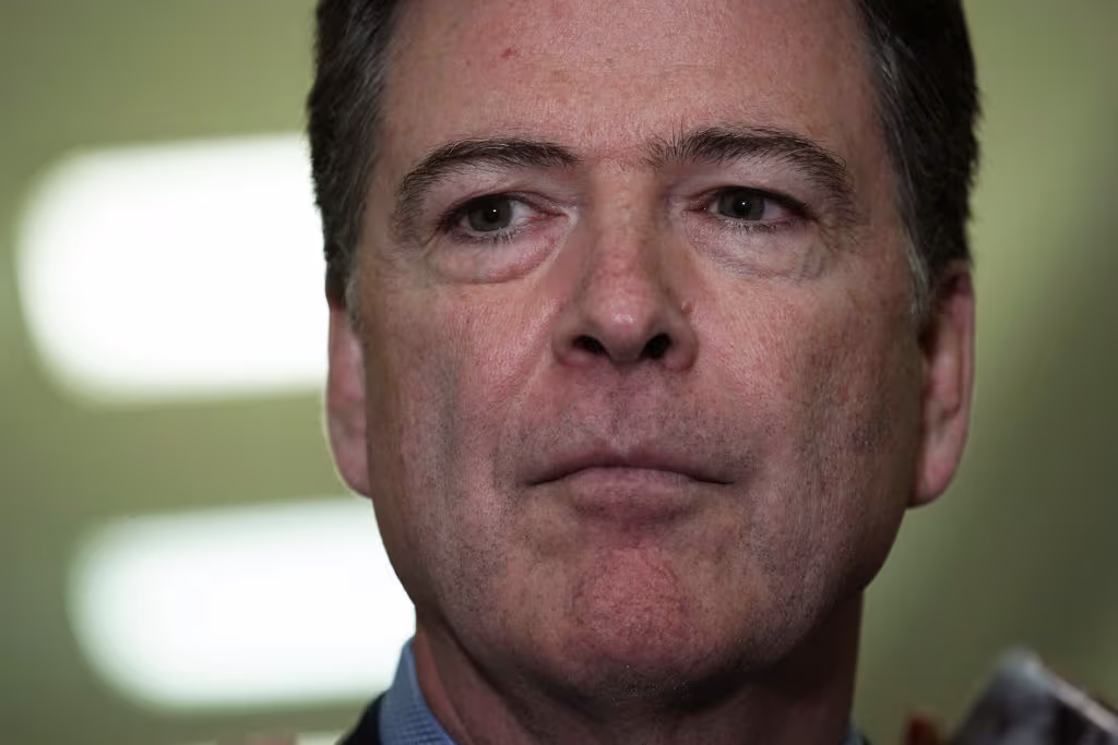 ¿Buscará el gobierno de Trump volver a imputar al exjefe del FBI James ...
