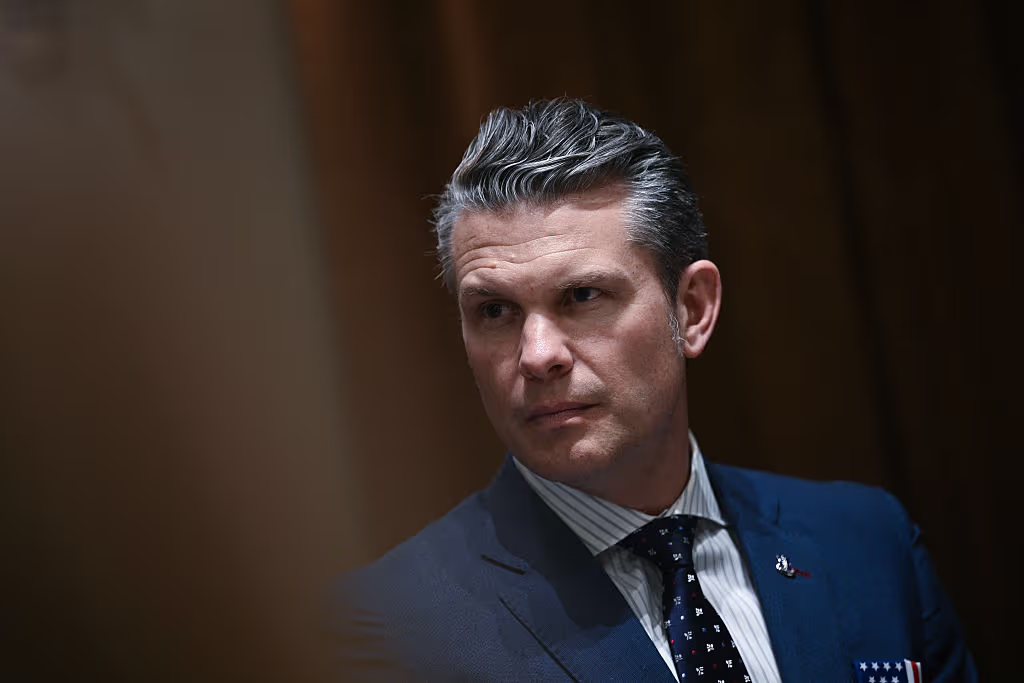 John Ullyot, exportavoz del Pentágono, denuncia que el liderazgo de ...