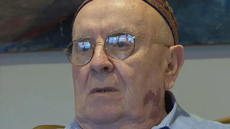 Sobrevivió hace años a los campos de concentración y ahora al ataque a ...