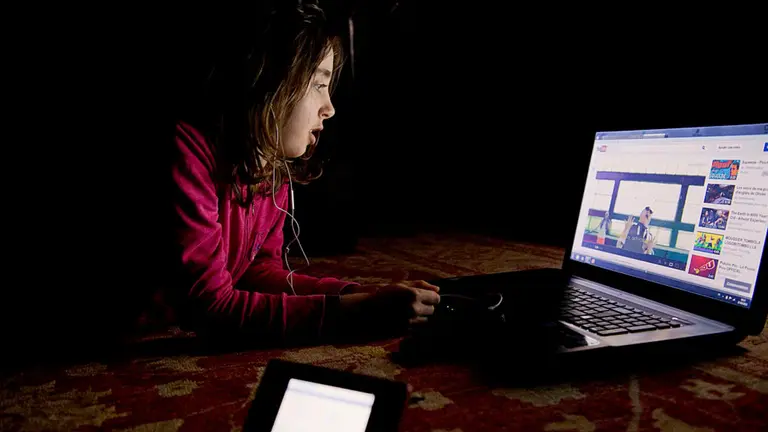 YouTube busca proteger a los menores de edad de las armas de fuego con una estricta política ...