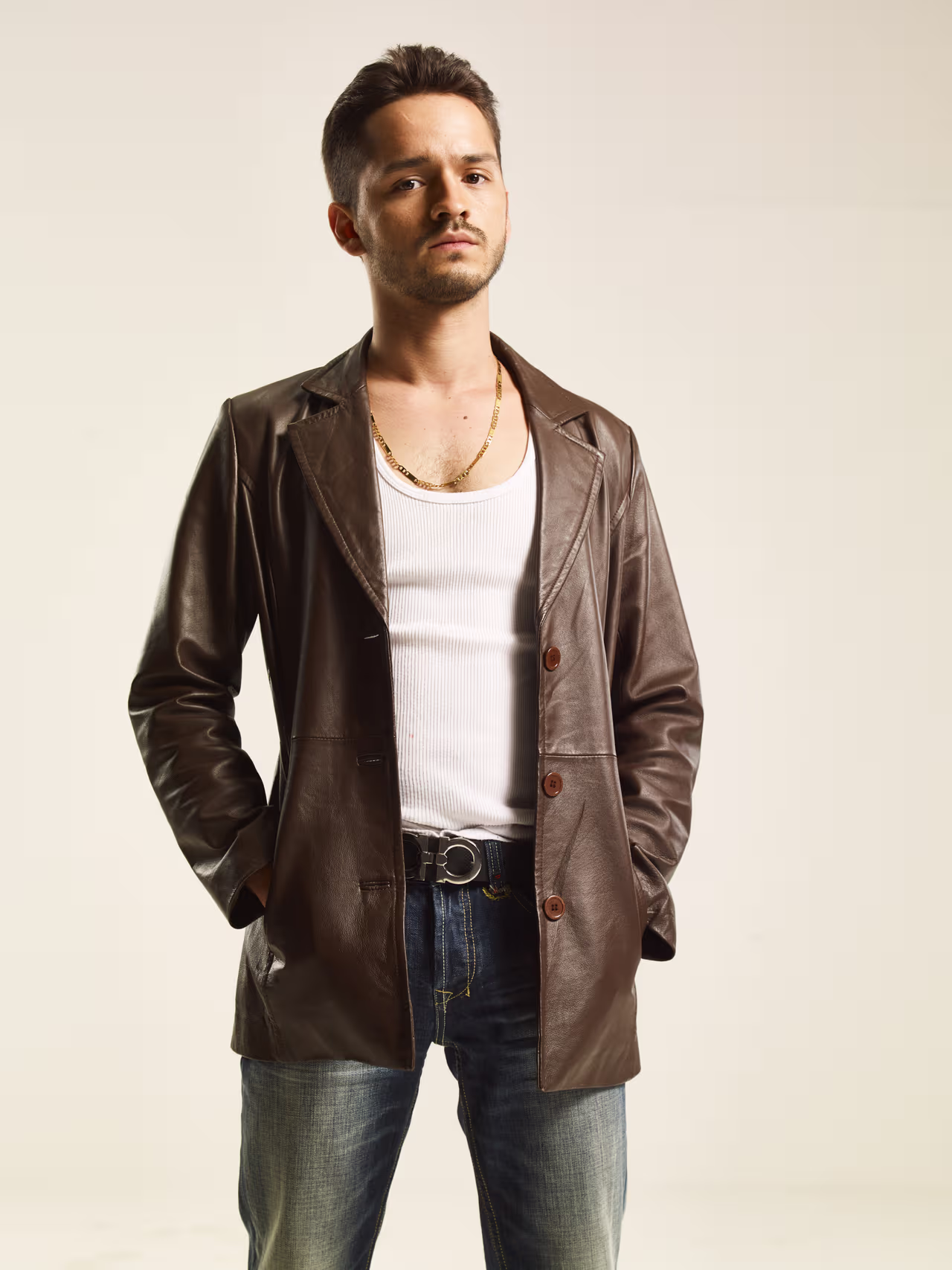 Iván Aragón is 'Quino' in 'El Chapo' | Series El Chapo | Univision