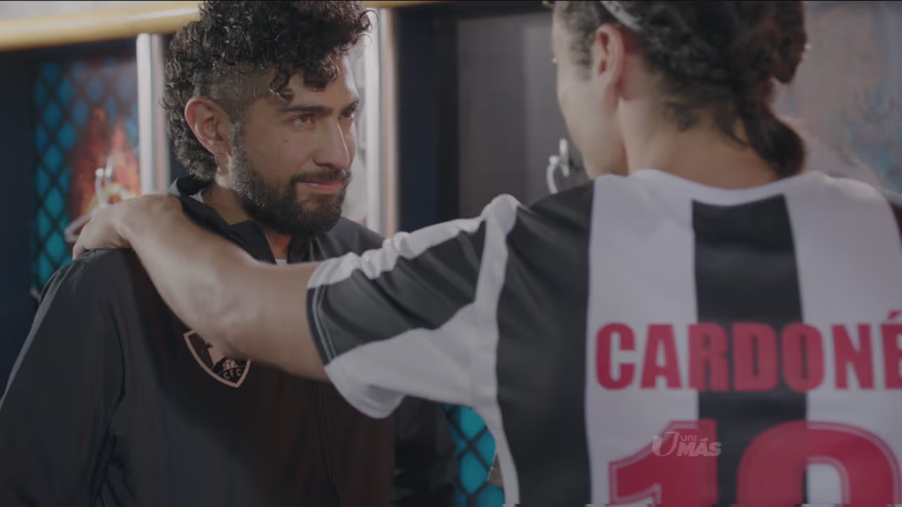 Aitor Cardoné es la estrella de Los Cuervos | Series Club de Cuervos ...