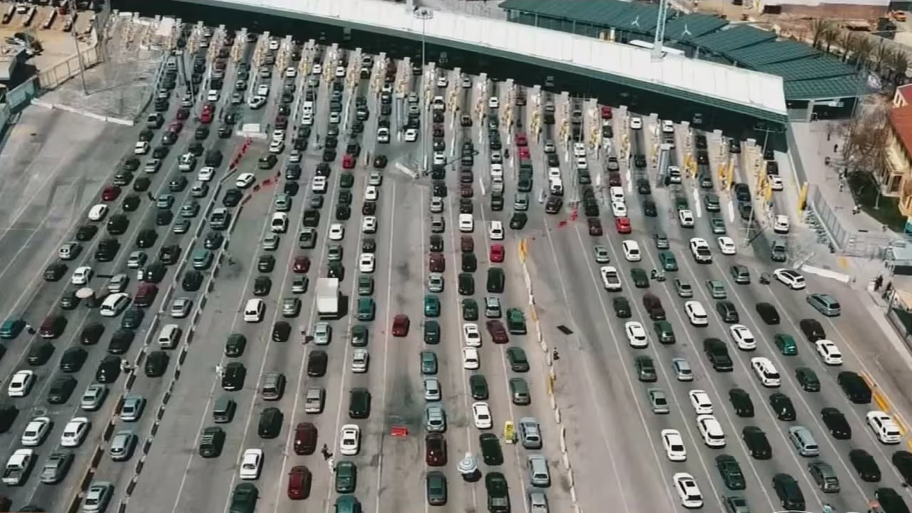 Así es cruzar a diario por la garita de San Ysidro, la más transitada ...