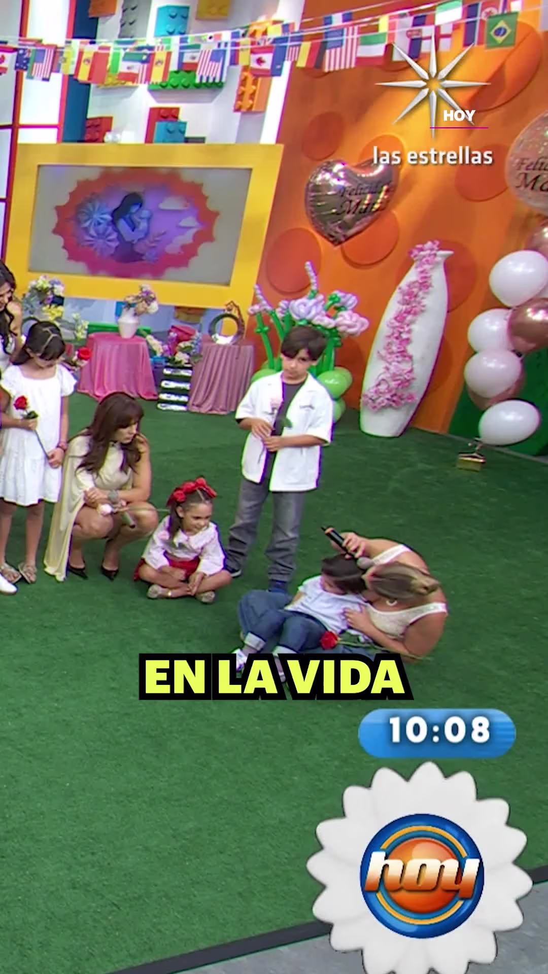 Andrea Escalona entre lágrimas agradece a su mamá el regalo que le ...