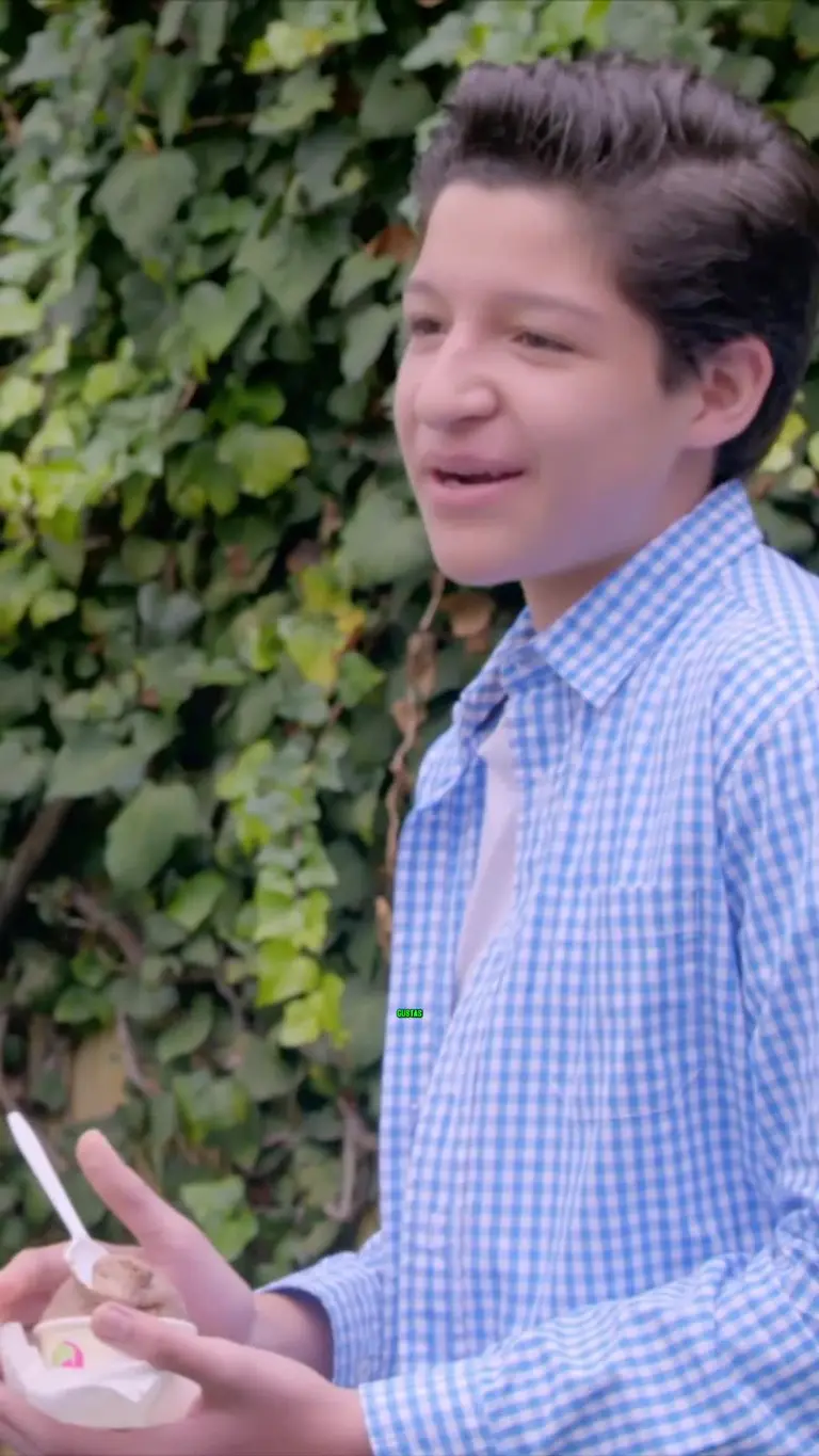 Rubén le pide a Fernanda que sea su chava | Series La Rosa de Guadalupe ...