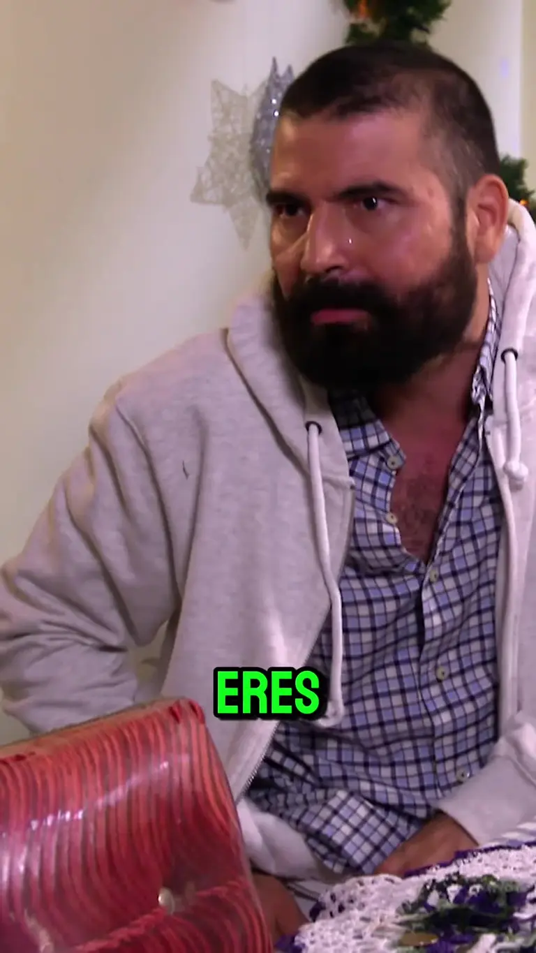 Si no le gusta ¡trabaje usted! | Series La Rosa de Guadalupe | Univision