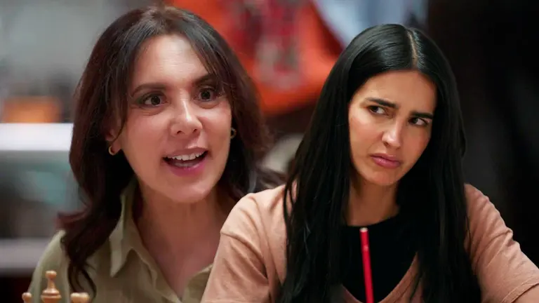 LALOLA: La mamá de Lalo quiere buscar quién transforme a Lola de nueva ...