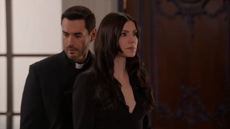 Cristina descubre que es hija de Carolina Guillén | Novelas Los Hilos ...