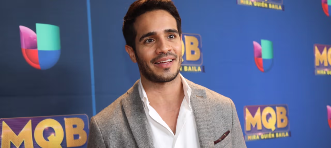 Ektor Rivera baila con otra que no es Yara Lasanta y tampoco en MQB ...