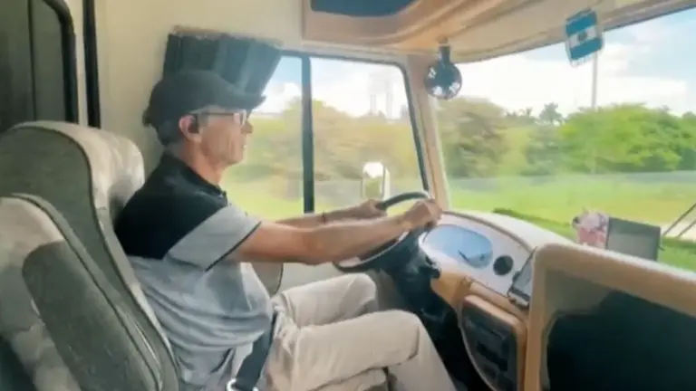 Hispano emprendió un viaje de autodeportación y terminó en el polémico Alligator Alcatraz en ...