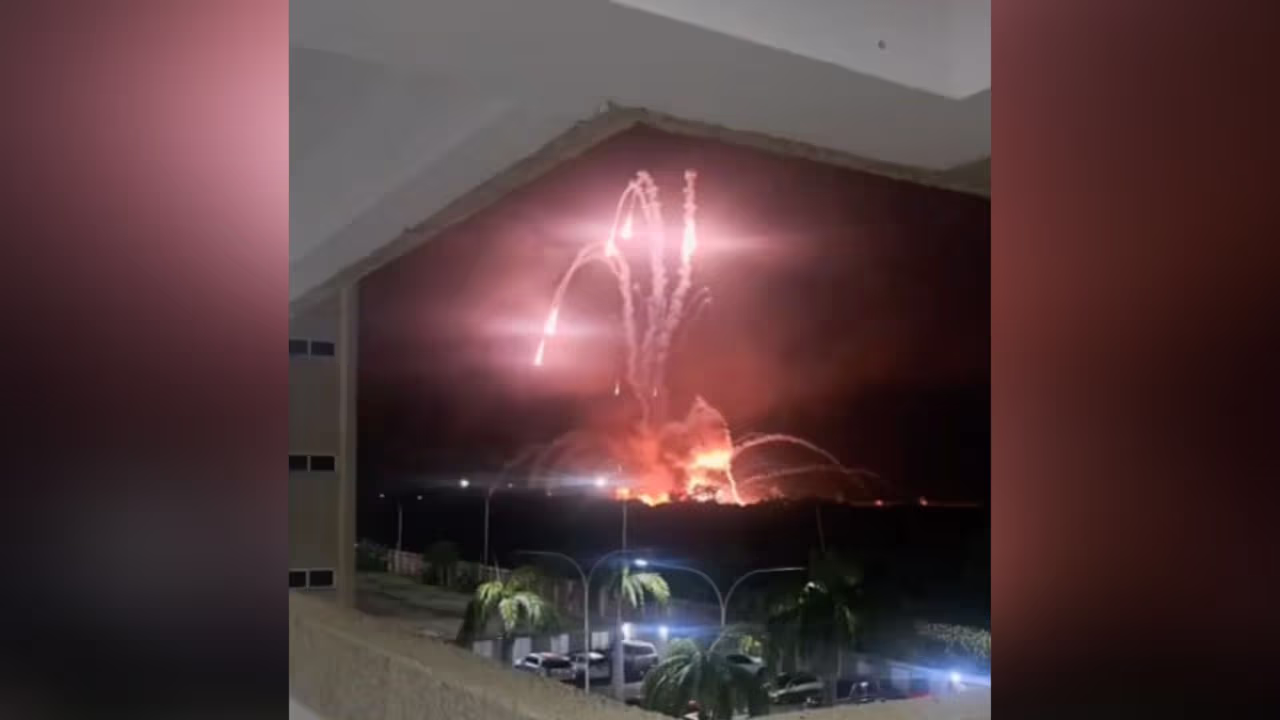 Imágenes de las explosiones y columnas de humo en diferentes zonas de ...