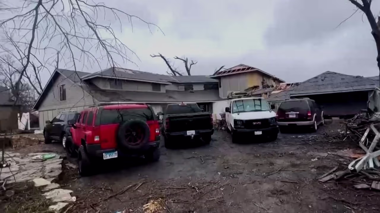 Tornado sacude Kankakee, Chicago y destruye el sueño de retiro de una ...