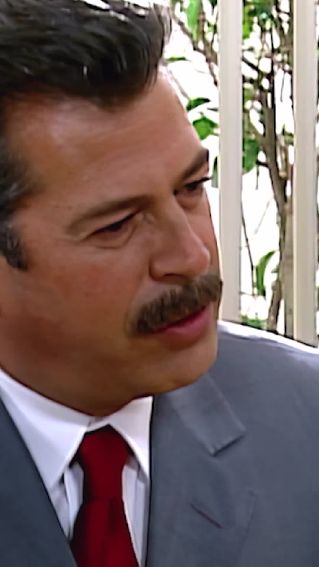 Pablo le dice a Ramón que Rebeca no le conviene | Shows | Univision