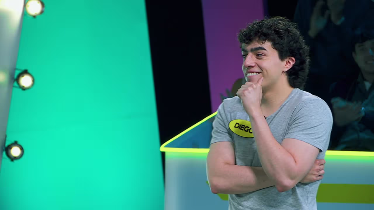 Diego se puso a hacer una ensalada pero para su cabello | Shows Piensa ...