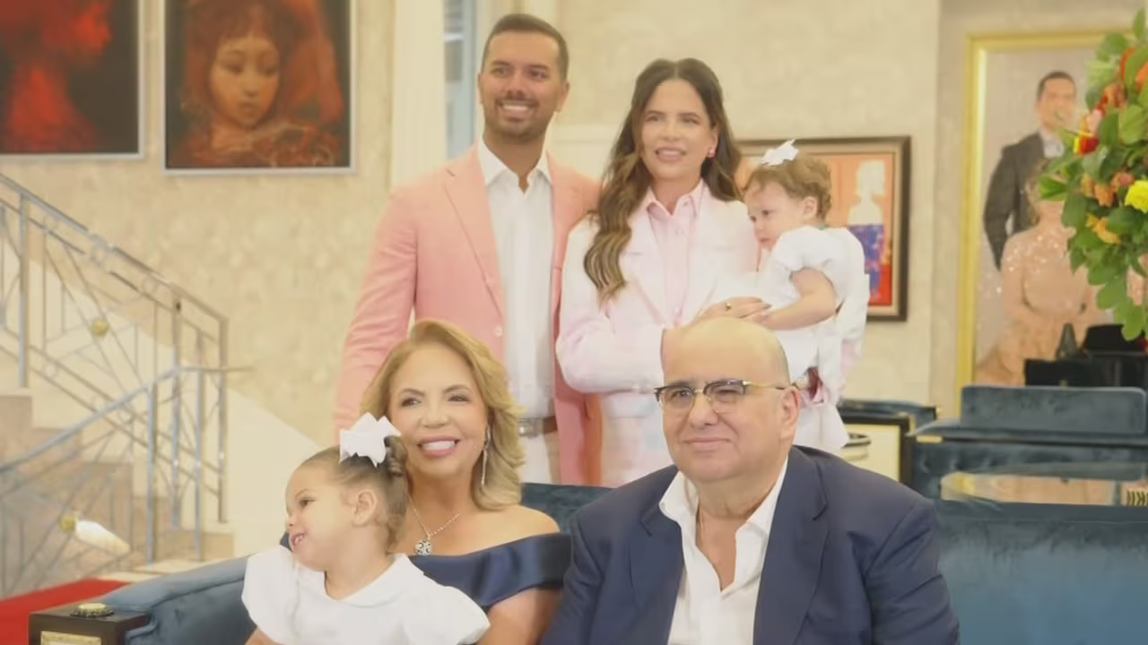 Cómo los Guiribitey se convirtieron en La Realeza Latina: La Mami Lover ...