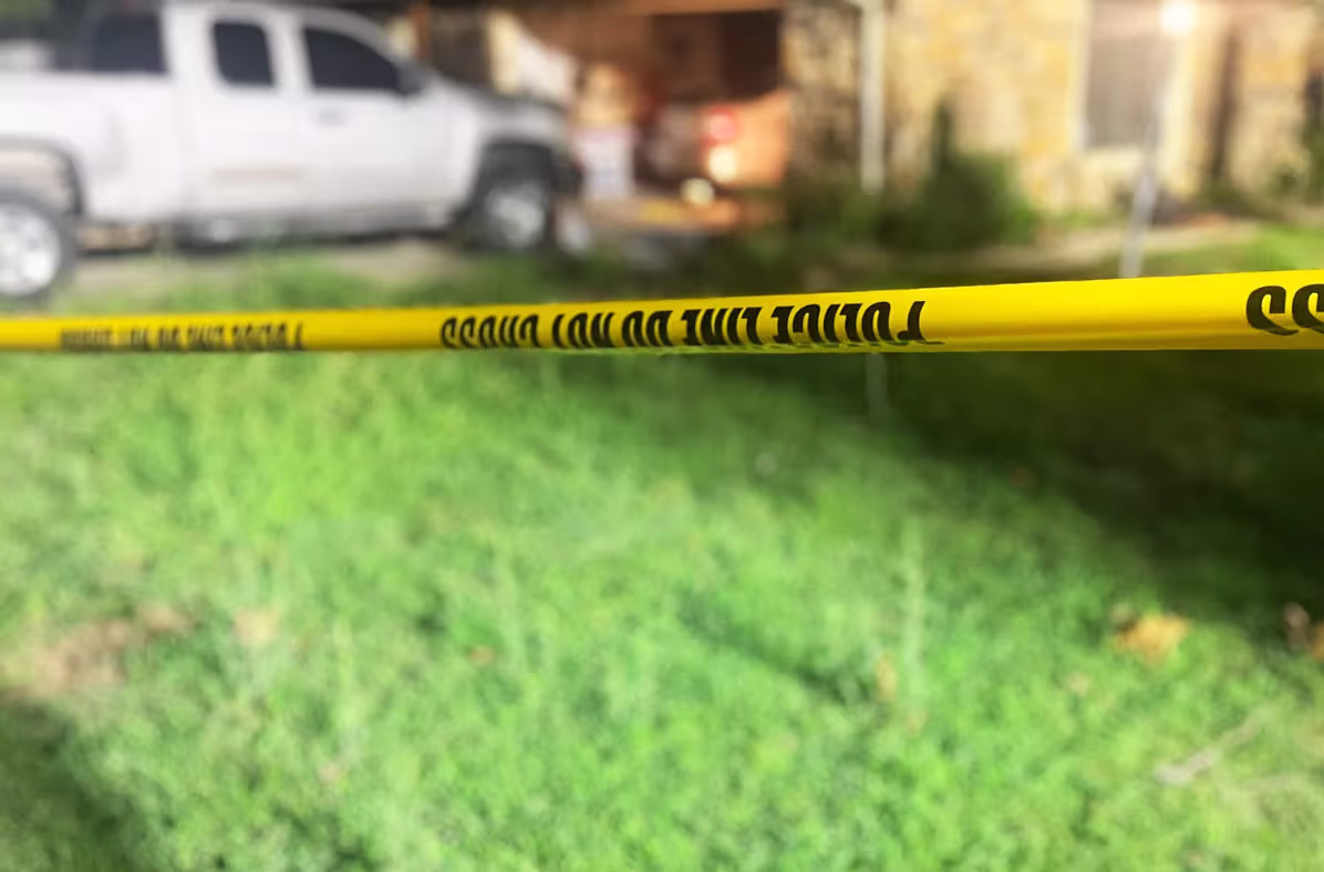 Brandy McCaslin se enfrenta a tiros con la policía de Oklahoma, mata a ...